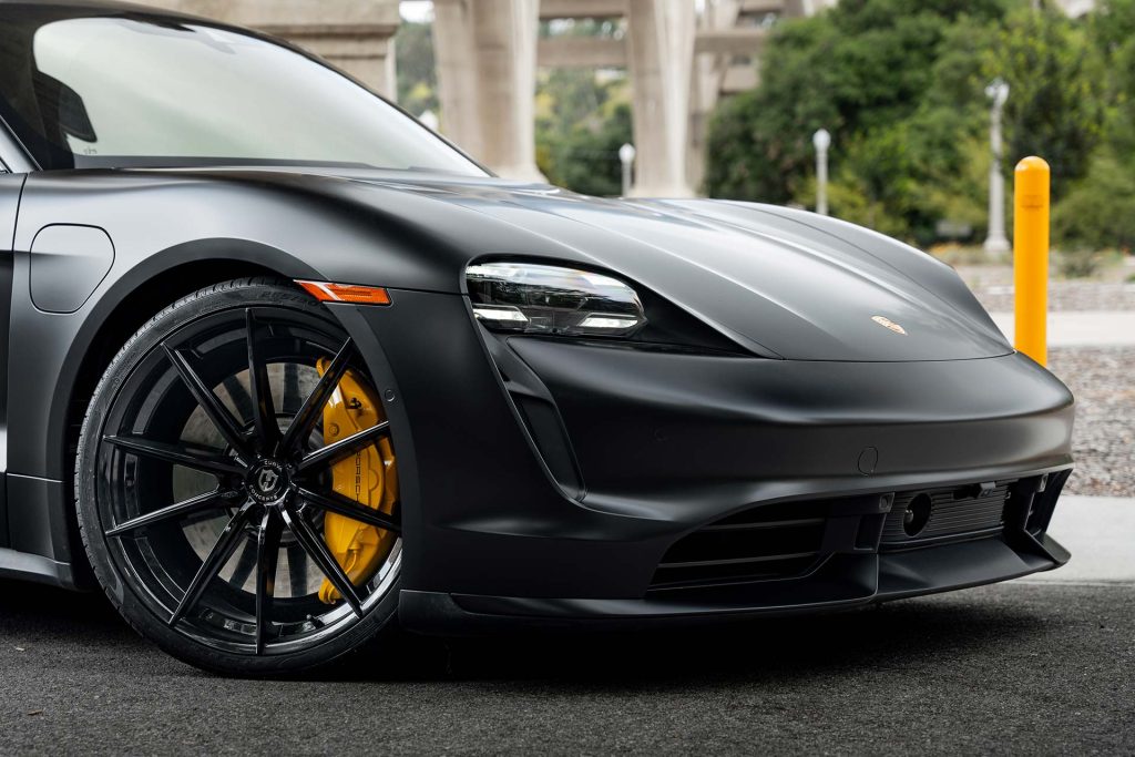 Curva Concepts CFF46 | Flow Forged Performance Wheels